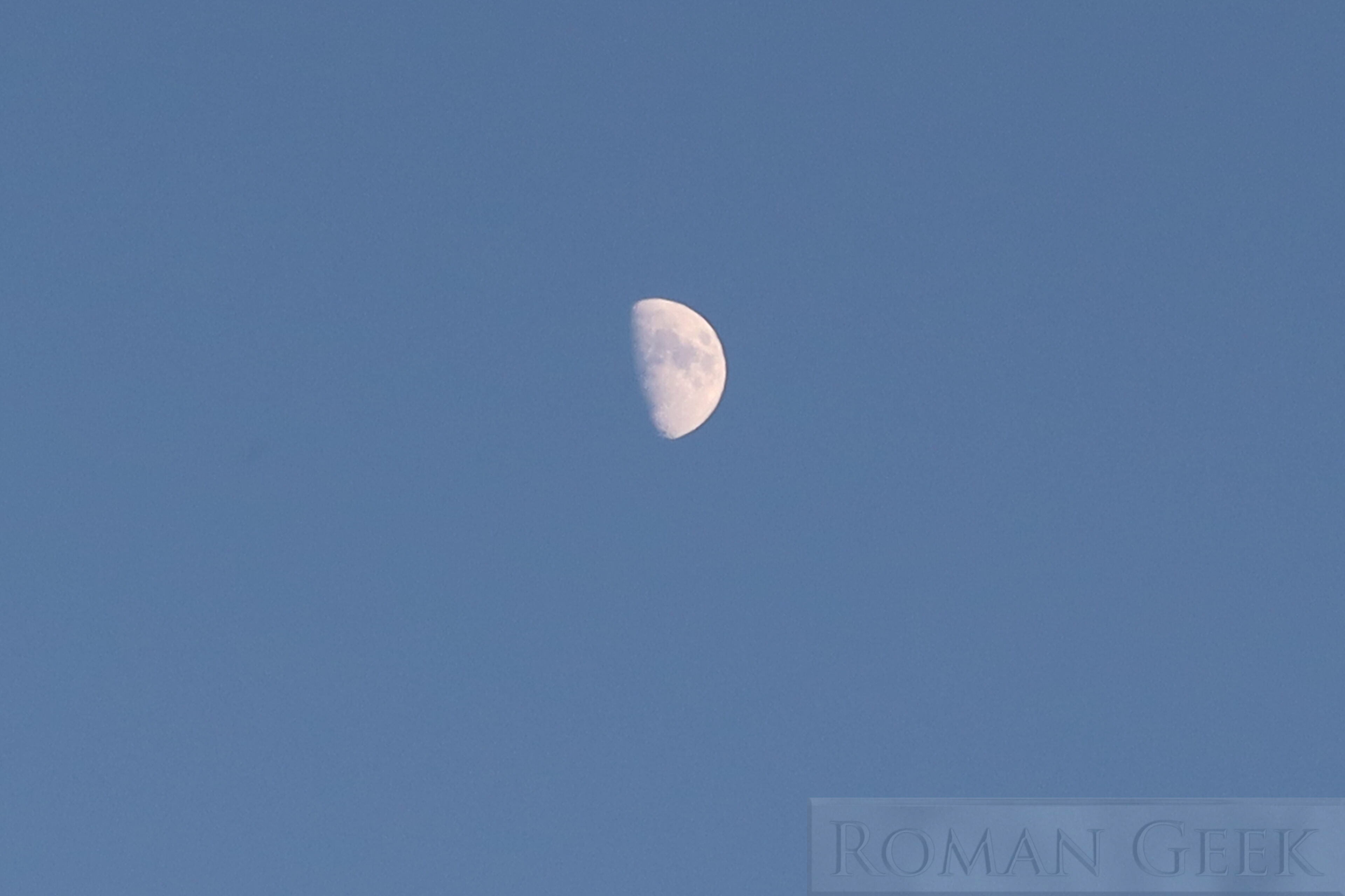 Moon - Roman Geek