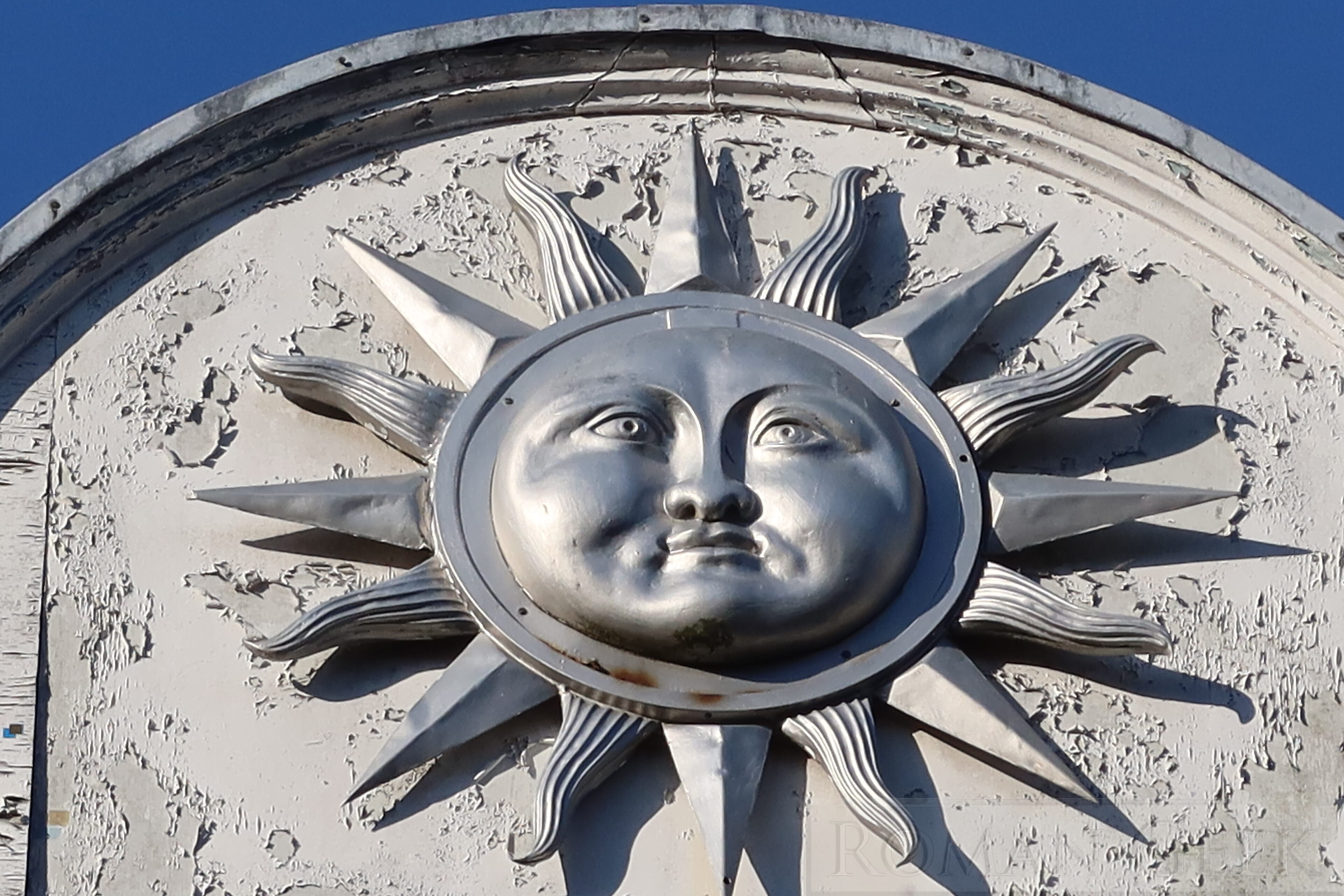 Sol Invictus - Roman Geek