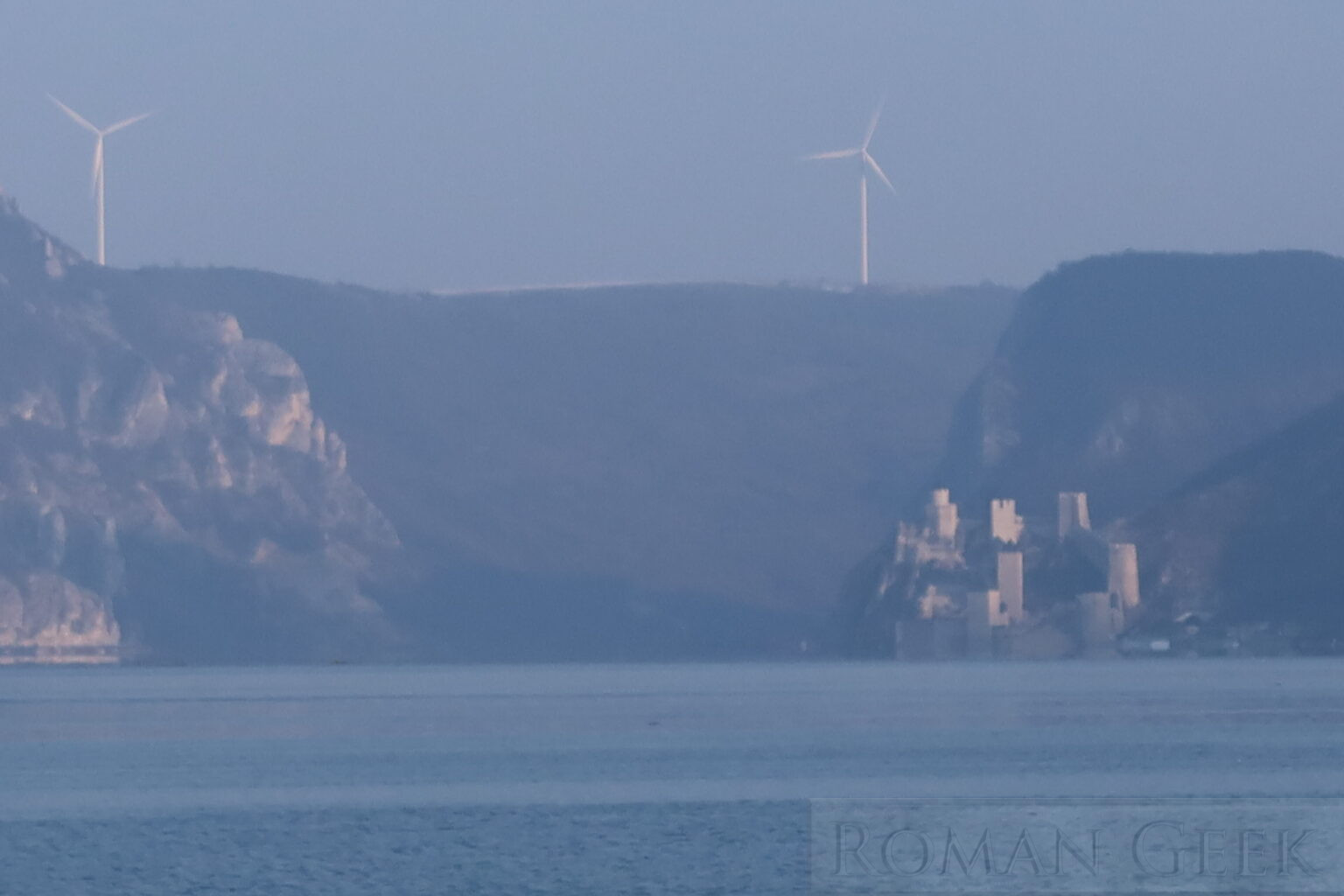 The Iron Gates| Frontier between Serbia and Roumania - Roman Geek